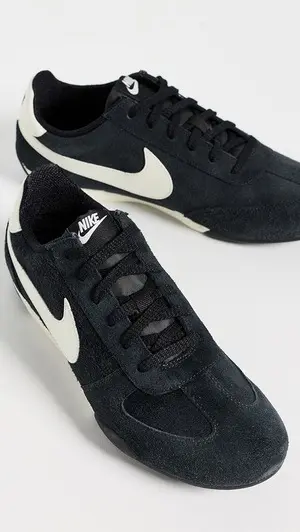 Nike Sprint Sisters Sneakers