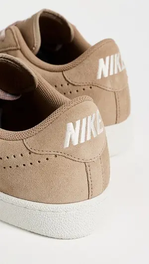 Nike Tennis Classic Sneakers