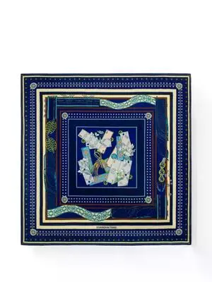 SHANGHAI TANG A Winning Hand Foulard