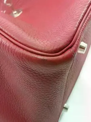 Hermès Lindy 30 Shoulder Bag In Bordeaux Grained Leather - Red