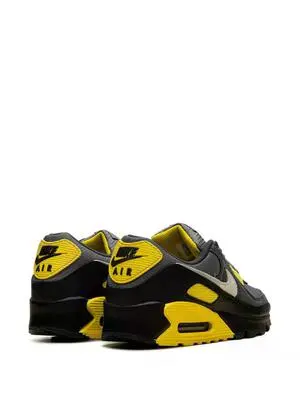 Nike Air Max 90 Sneakers