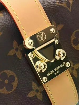 LOUIS VUITTON Mia Monogram Shoulder Bag - Brown