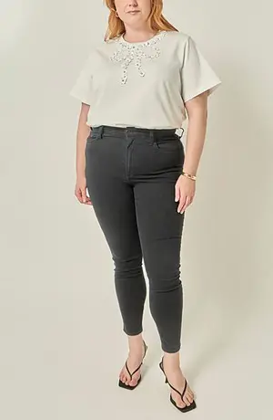 English Factory Bow Bead Detail Top