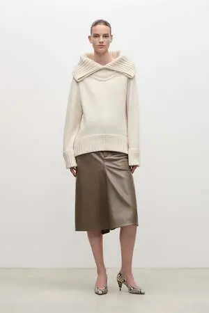 Victoria Beckham Wide Collar Jumper - Ivory
