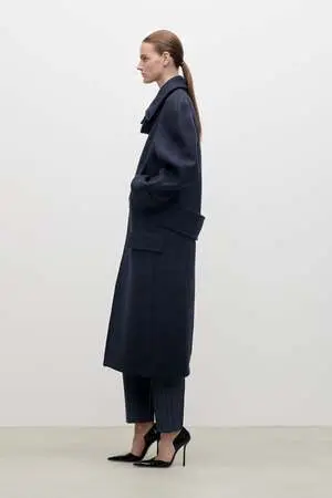 Victoria Beckham Latched Raglan Coat