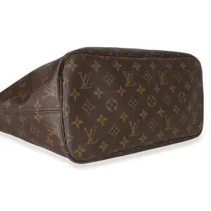LOUIS VUITTON Monogram Canvas Neverfull Mm Tote