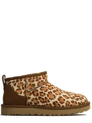 UGG Mini Cow Hair Boots With Asymmetrical Topline - Marrone
