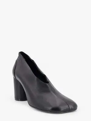 MAISON MARGIELA Leather Pumps With Iconic Atomic Toe