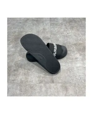 Burberry Kingdom Print Slides