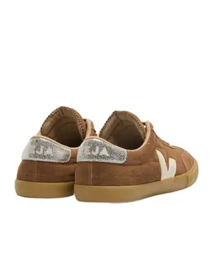 VEJA Panenka Sneakers
