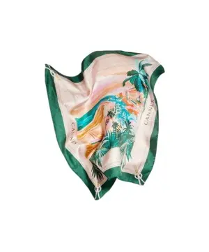 GUCCI Printed 'Cannes' Silk Carré