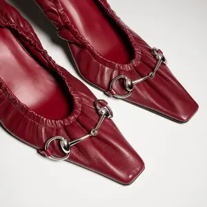 Gucci Vittoria Pump With Elastic