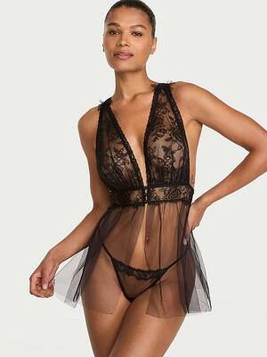 Victoria's Secret Very Sexy Rose Lace Plunge Babydoll Set - Black