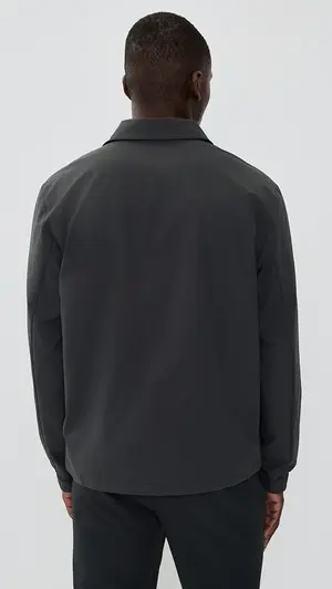 Vuori V1 Coach Jacket