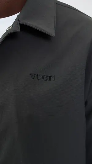 Vuori V1 Coach Jacket