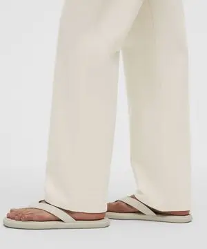 Lululemon Easyfive Mid-rise Relaxed-straight Pant