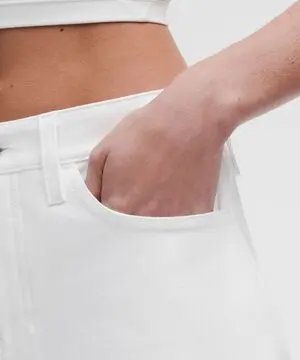 Lululemon Easyfive Mid-rise Short 4.5 - White