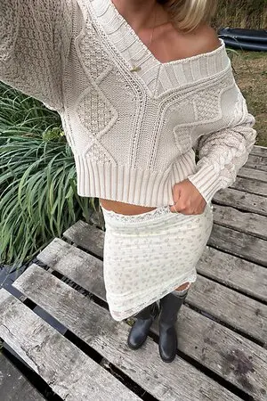 Free People We The Free Addison V-neck Cable Knit Cotton Sweater
