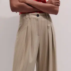 ME+EM Wide-leg Pinstripe Trousers - Latte