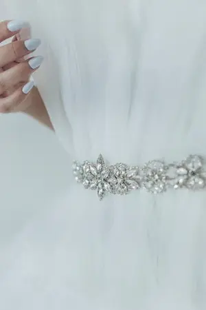 POPPY LANE Brynn Bridal Belt With Crystal Embellishments