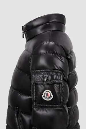 Moncler Logo Patch Hooded Down Jacket - Black