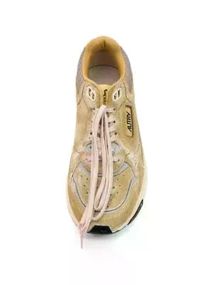 AUTRY Hyperway Sneakers In And Silver Suede