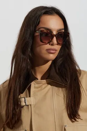 Prada 23zs' Sunglasses