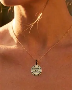 INCREDIBLE RISING 14k Yellow "linked Not Ranked" Pendant Necklace