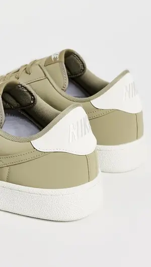 Nike Tennis Classic Sneakers