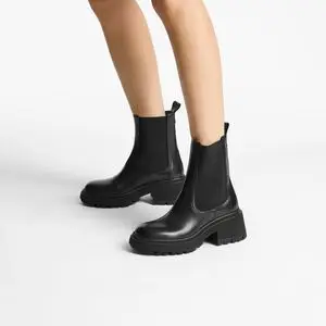 JIMMY CHOO Tamia Chelsea Flat Shiny Calf Leather Chelsea Flat Boots