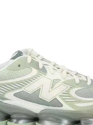 NEW BALANCE Panelled Mesh Sneakers - Green