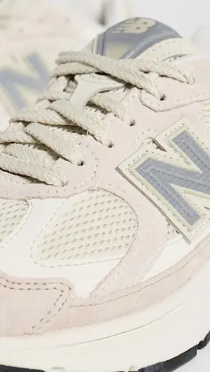 NEW BALANCE 2010 Sneakers - Grey/grey