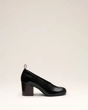 AMI Paris Patent Leather Pumps - Black