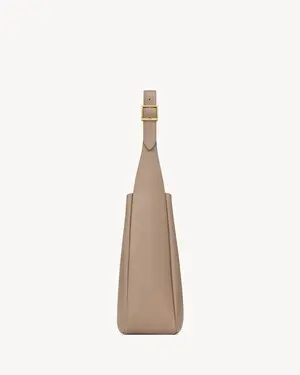 Saint Laurent Le 5 À 7 Supple Large In Grained Leather