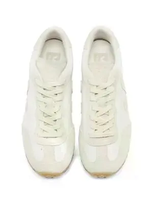VEJA Gt Leather Natural Sneakers