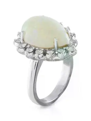 LB EXCLUSIVE Opal Diamond Ring