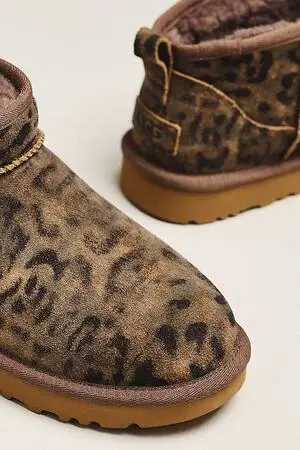UGG Ultra Mini Spotted Boots - Chestnut