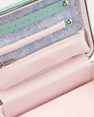 Wolf Liberty Medium Zip Jewelry Case