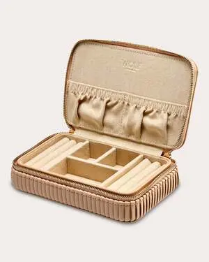 Wolf Bella Pleated Zip Jewelry Case