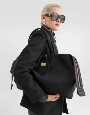 Dolce & Gabbana Vittoria Shoulder Bag In Calfskin