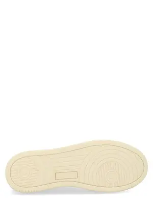AUTRY Medalist Low Sneakers