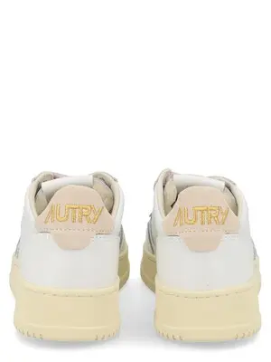 AUTRY Medalist Low Top Sneakers - White