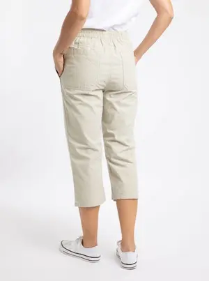 WEIRD FISH Anyar 3/4 Length Ripstop Trousers - Oyster