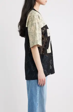 GOLDEN HOUR Camouflage Lace V-neck T-shirt
