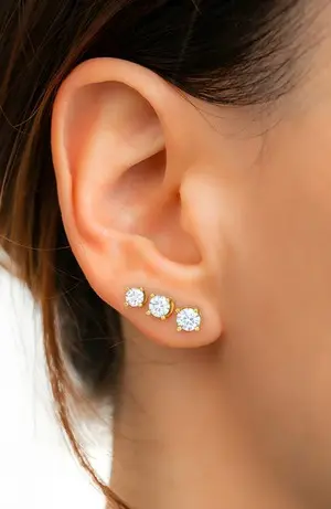 MINT & LILY Classic Moissanite Stud Earrings - Gold