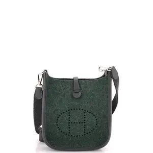 Hermès Evelyne Bag Gen Iii Felt Tpm - Green