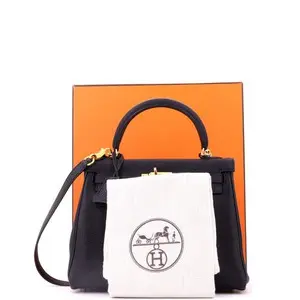 Hermès Kelly Handbag Togo With Gold Hardware 25 - Black