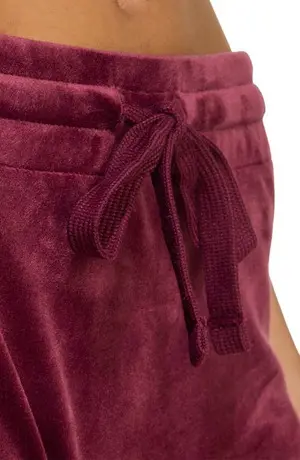 ADIDAS ORIGINALS Sst Velour Hot Shorts - Maroon