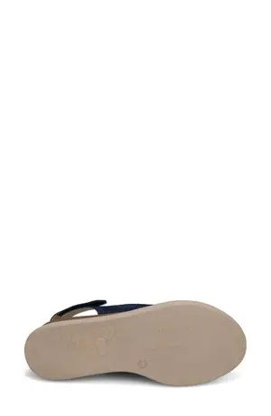 Vaneli Hydra Platform Sandals