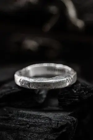 TORRELA Textured Band Ring